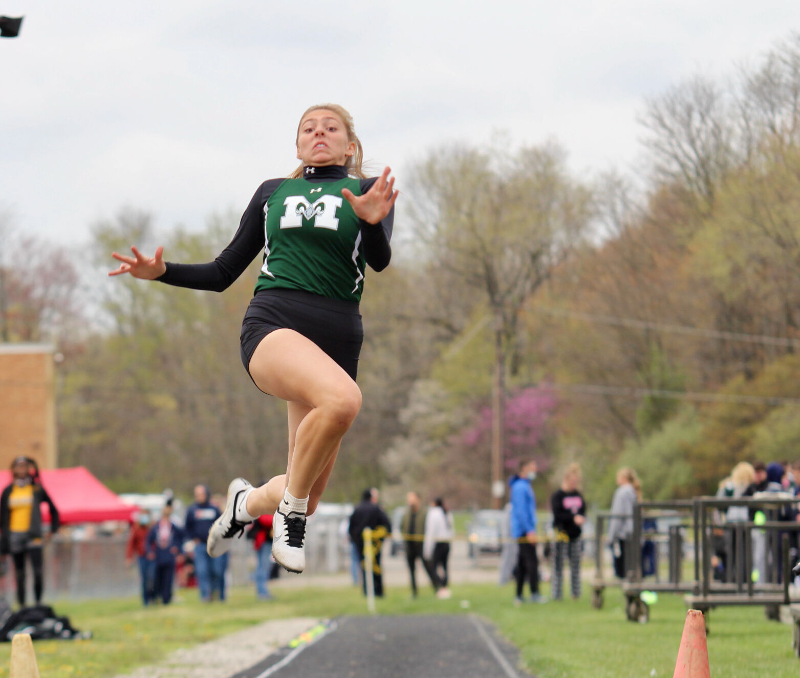 Eckenwiler, Lewis lead Madison to runner-up finish at 88th Mehock Relays