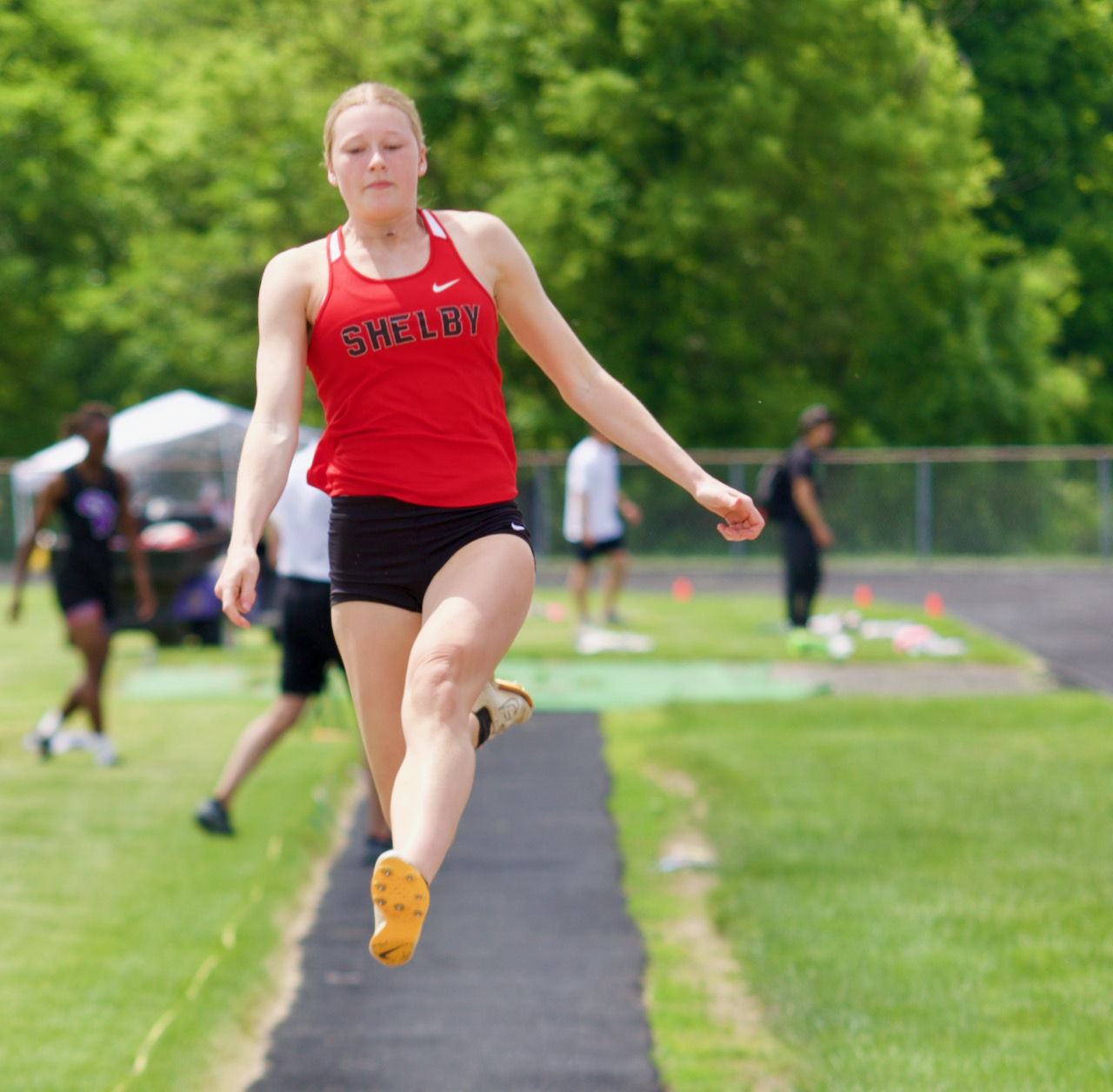 Shelby's Henkel soars to regional long jump championship