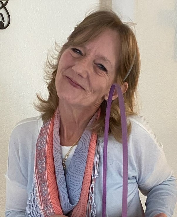 Beth L. (Them/Elliott) Showalter