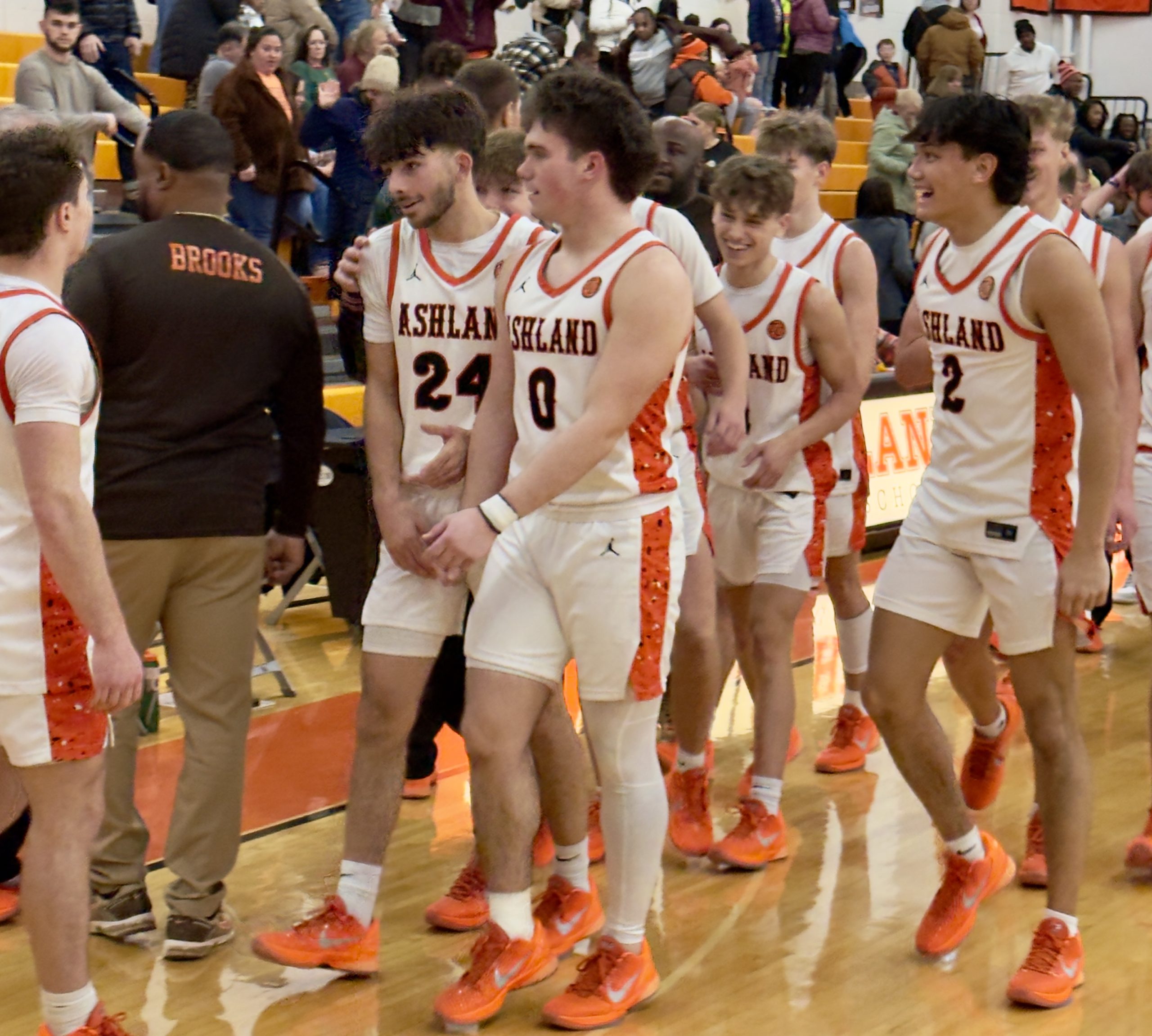 Ediger breaks Ashland scoring record to lead Arrows past Tygers