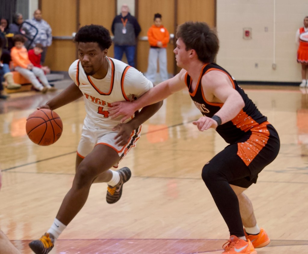 Ediger, Arrows tame Tygers in triple overtime thriller