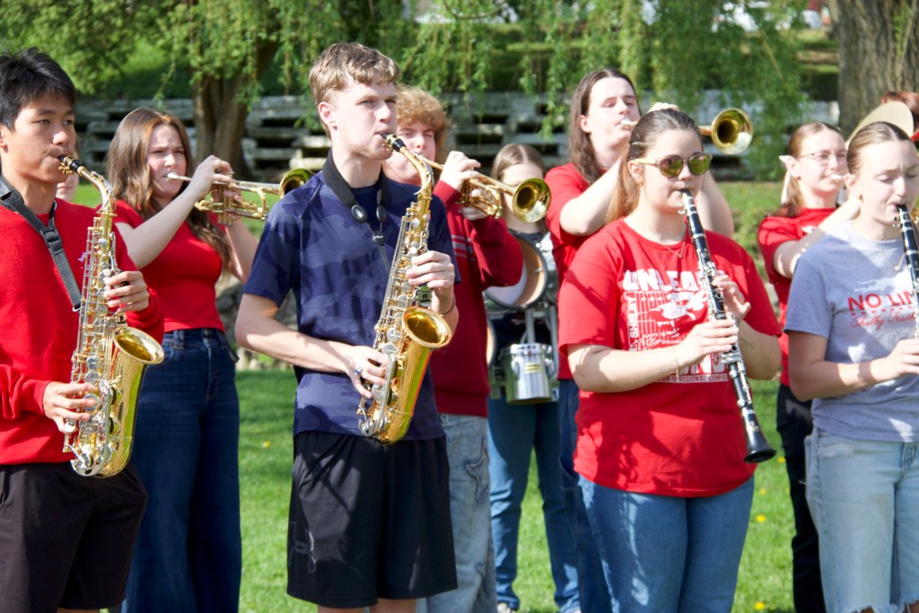 ‘No ordinary tree’: Shelby plants Heritage Oak for America’s 250th