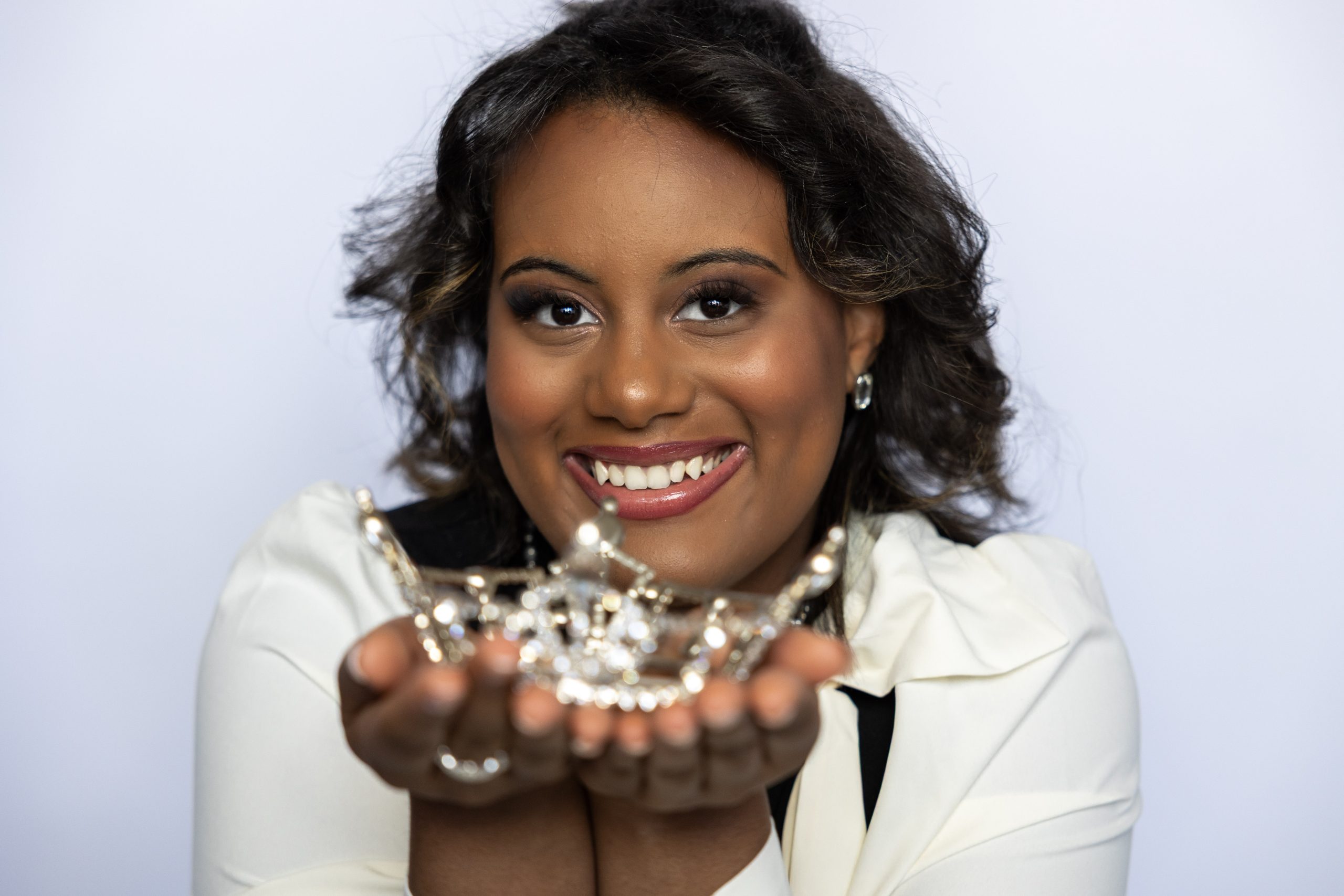 Mansfield resident brings 'bubbly' personality to Miss Ohio Teen stage